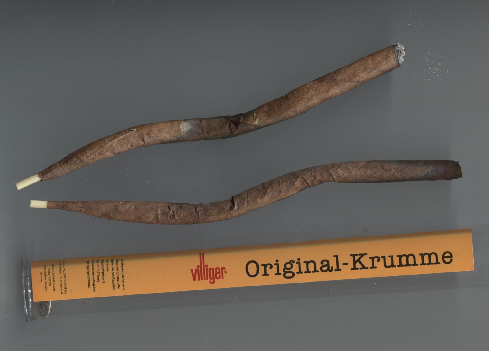 Altes und Neues von Bernd Nowack, Dessau: Warum ist diese Zigarre krumm?