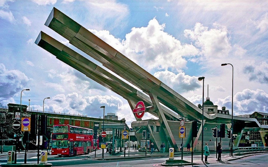 URUGUAY Y SUS CURIOSIDADES--URUGUAY AND ITS CURIOSITIES: LONDON'S BUSES