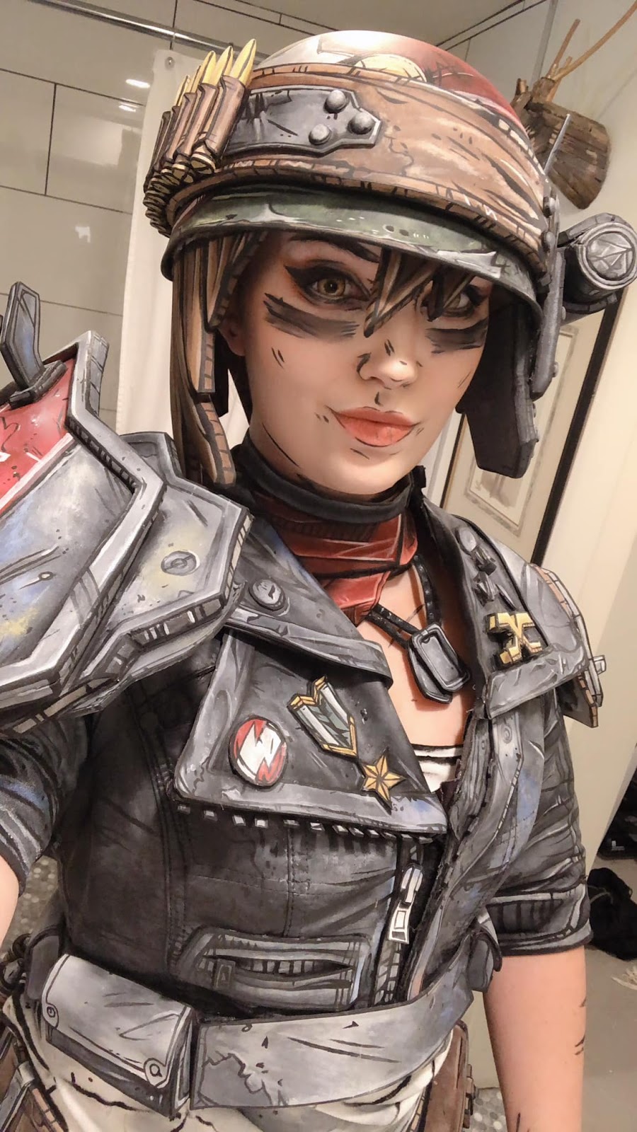 Cosplay Showcase: Goldvester Cosplay's Moze!