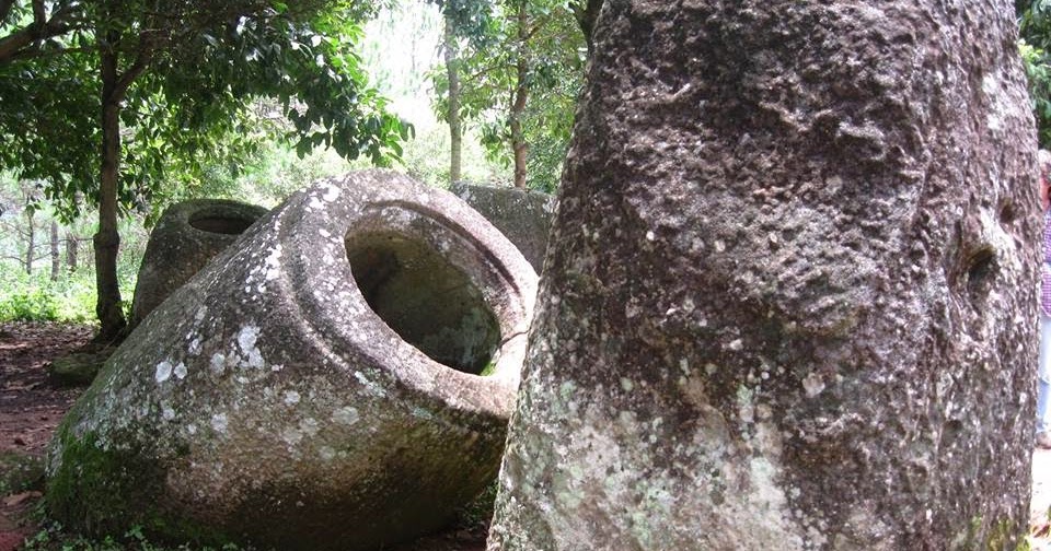 Hmong Travel: Plain Of Jars Tour