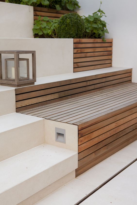 Escada externa...tem na sua casa? | Arquiteta Evelyn Luci