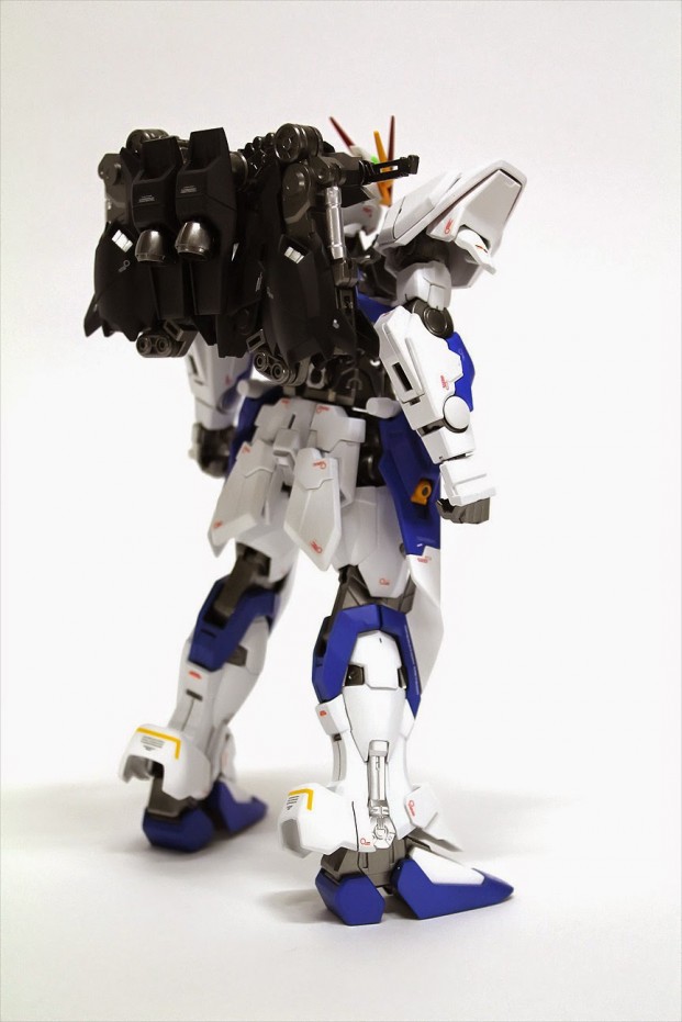 Custom Build: 1/100 Gundam Astray Out Frame D