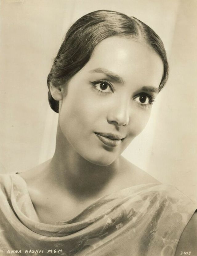 Anna Kashfi The First Beautiful Wife Of Marlon Brando ~ Vintage Everyday