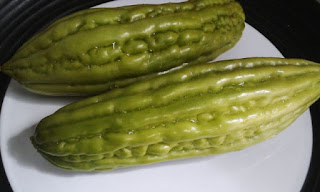 Khasiat manfaat Efek samping Dosis Cara Minum Buah Pare Untuk Kencing ...