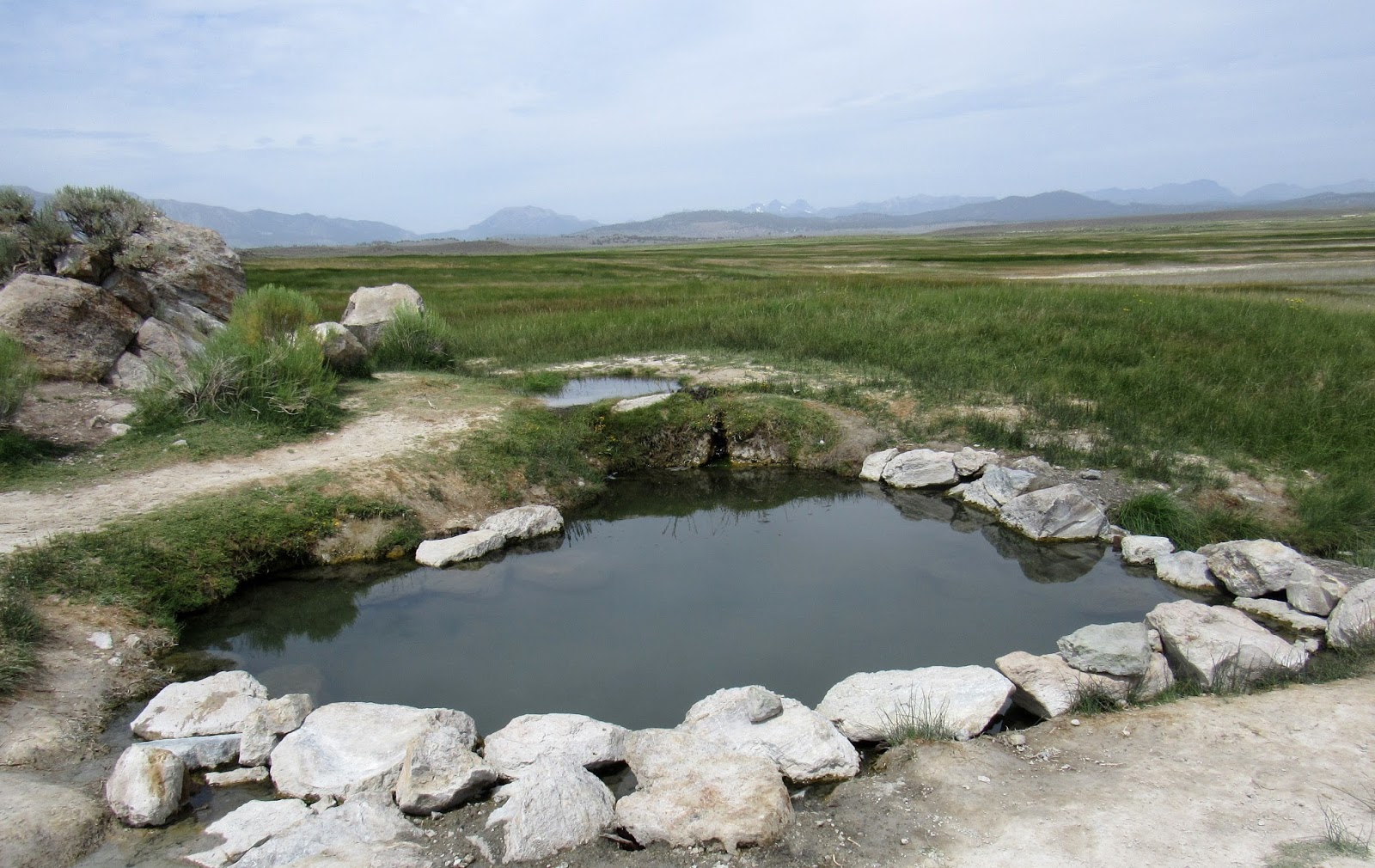 Foray into Geology : The Long Valley Caldera