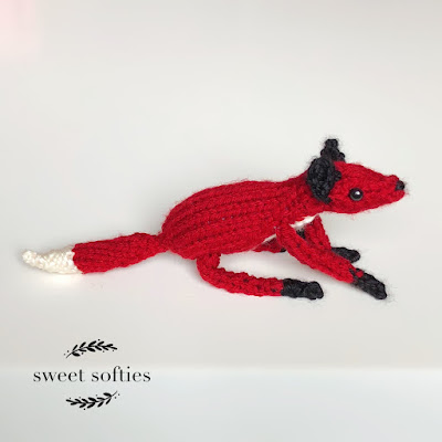 Knit Pocket Wolf Amigurumi (Free Knitting Pattern) - Sweet Softies