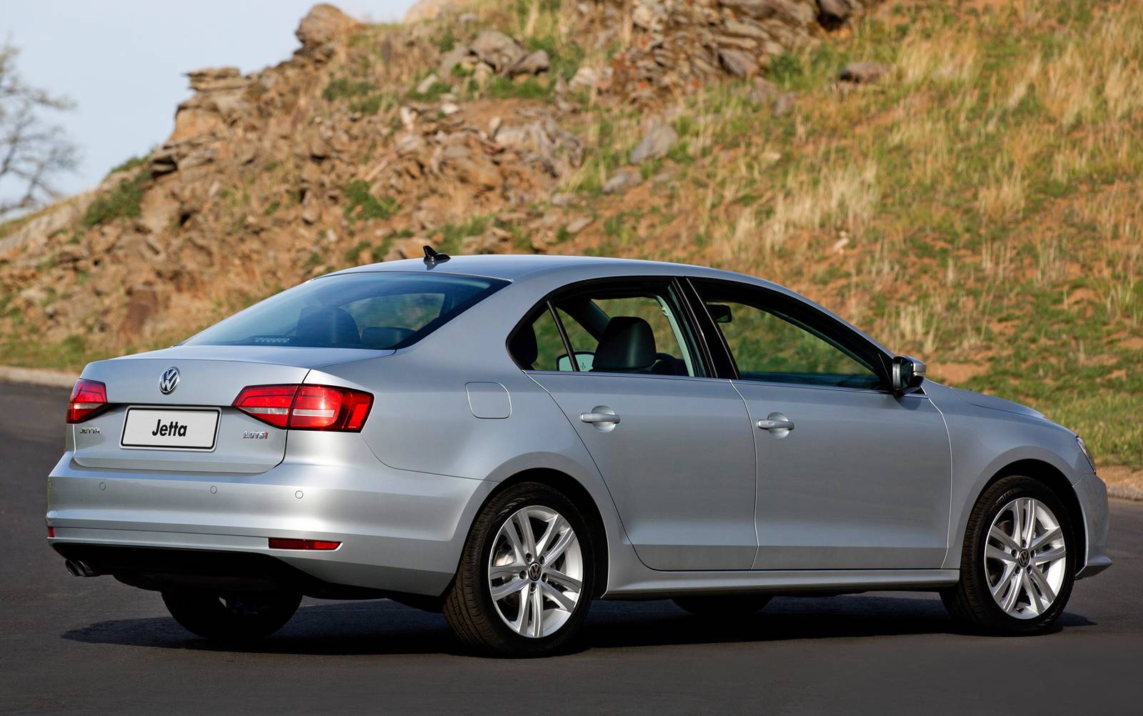 Novo Volkswagen Jetta 2015 é lançado oficialmente no Brasil