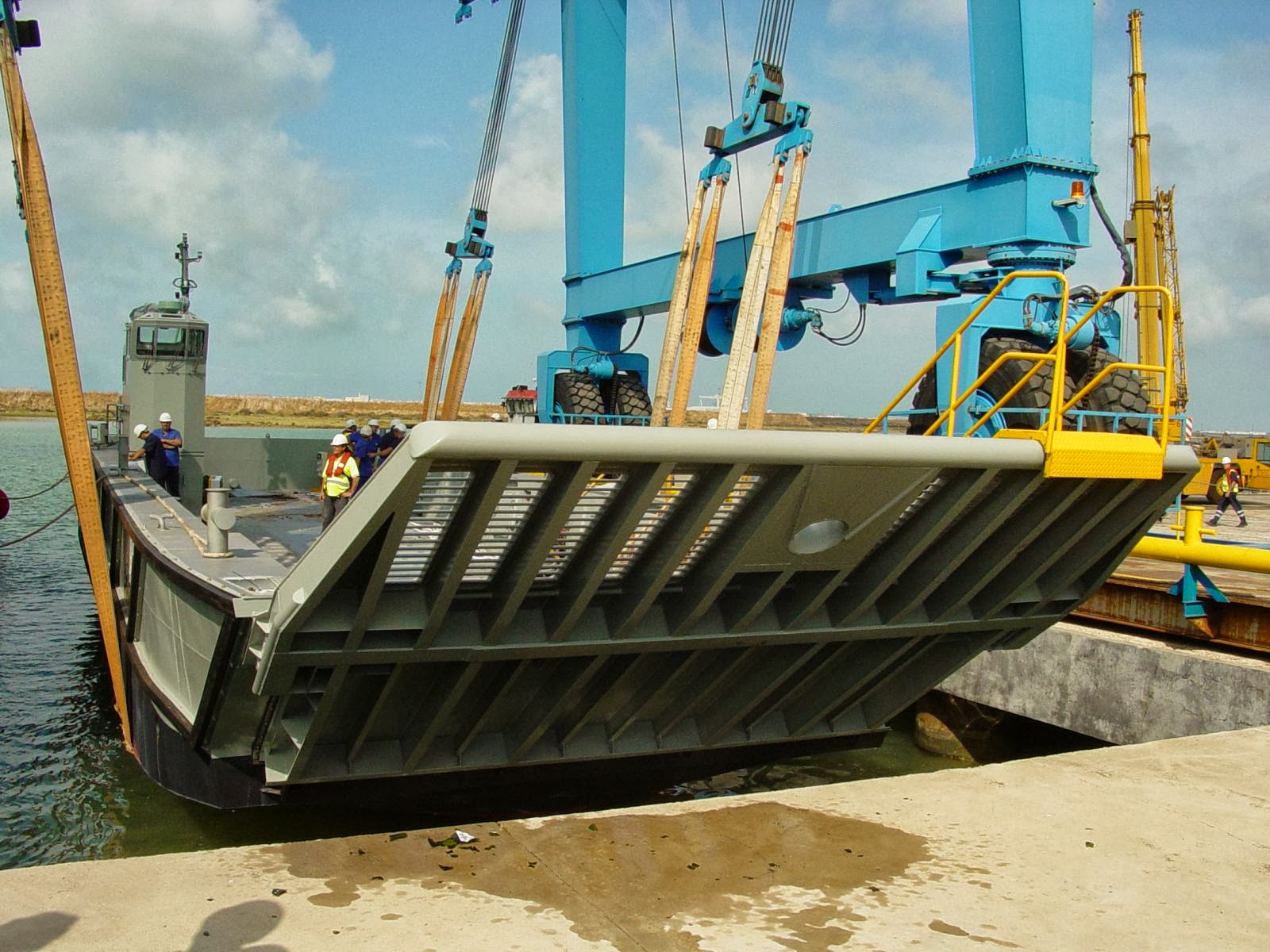 Naval Open Source INTelligence: NAVANTIA Sets the First Landing Craft ...