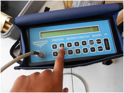 Peralatan Survey Geofisika: Geotron Magnetometer