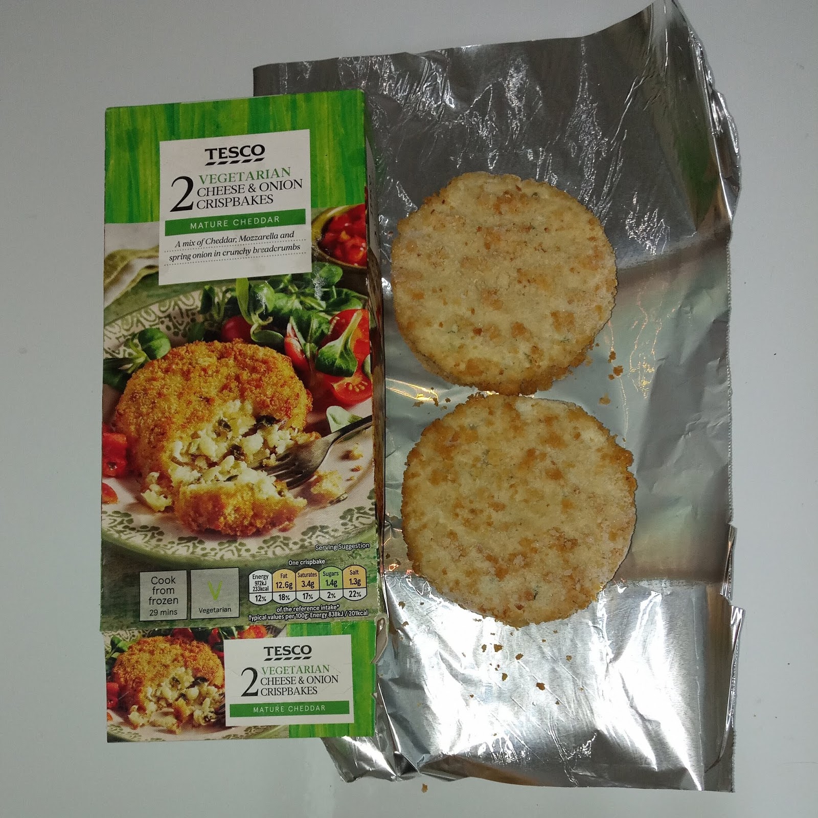 Supersupergirl's Food Reviews: [Review] Tesco Vegetarian Cheese & Onion ...