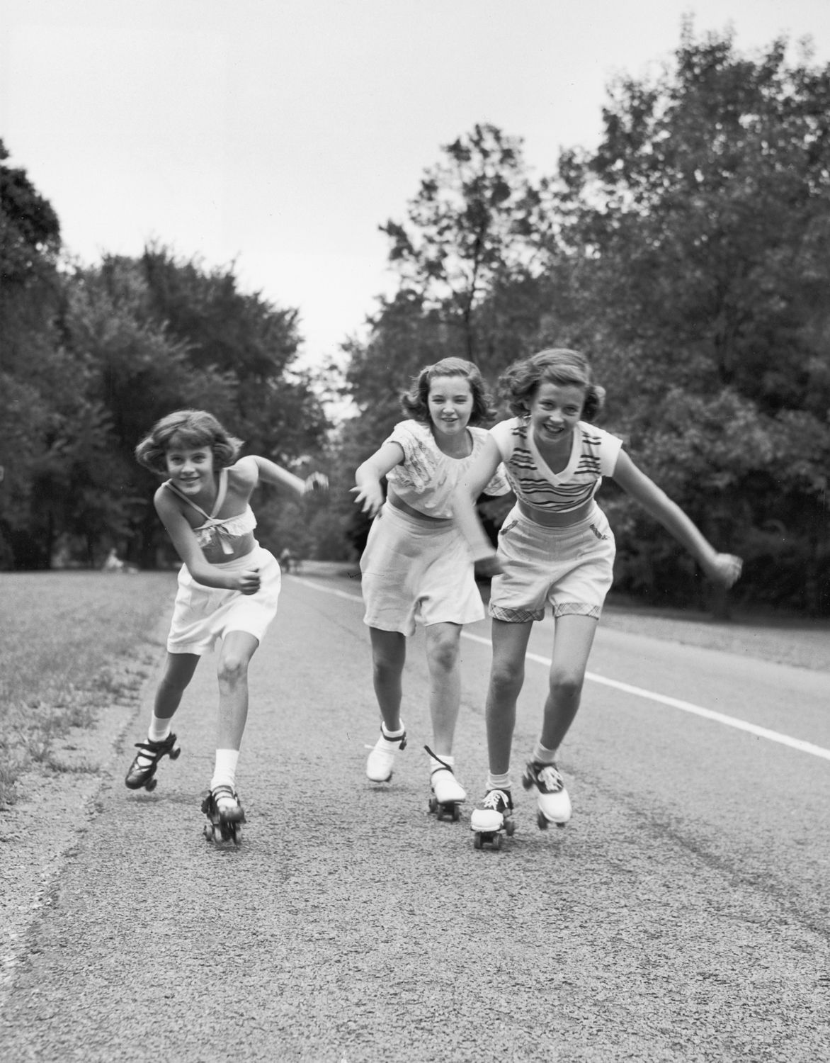 These 12 Vintage Photographs Celebrate the Simple, Easygoing Fun of ...