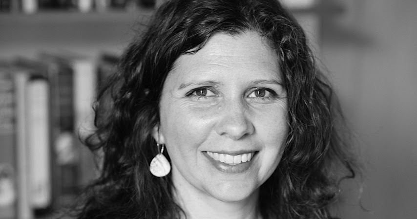 SPECIAL FEATURE Q&A with Eleanor Collins - Words&Pictures