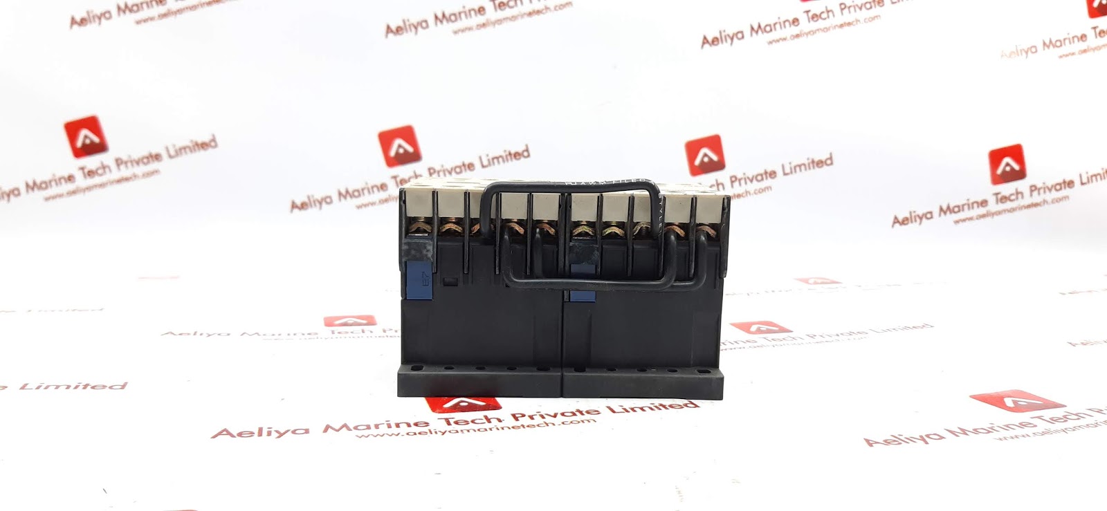 TELEMECANIQUE LC2K 0901 REVERSING CONTACTOR - Aeliya Marine