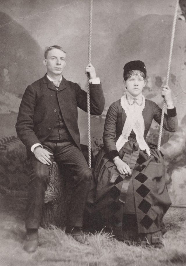 30 Studio Portrait Photos of Victorian People With Swings ~ Vintage ...