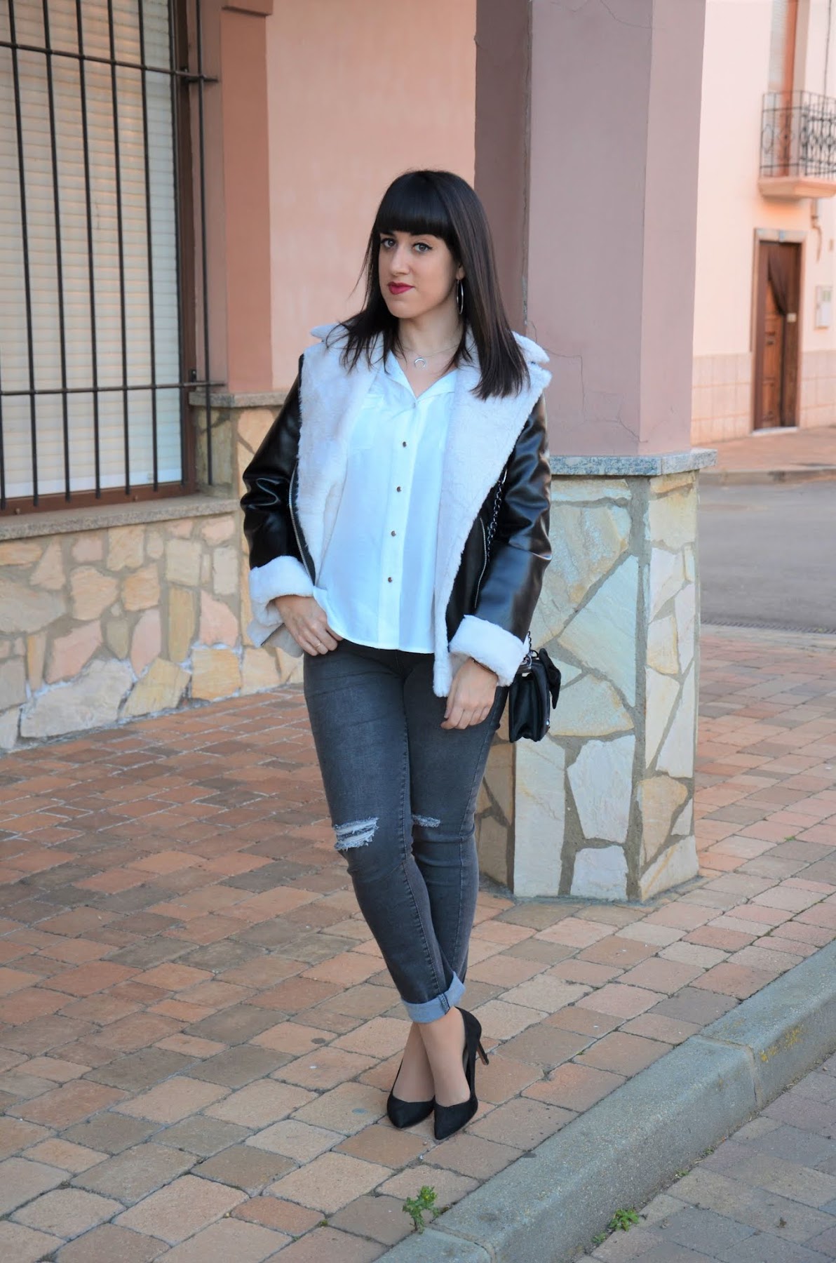 El Baúl de Raquel: SHEIN Spring Collection | Biker negra con forro de lana