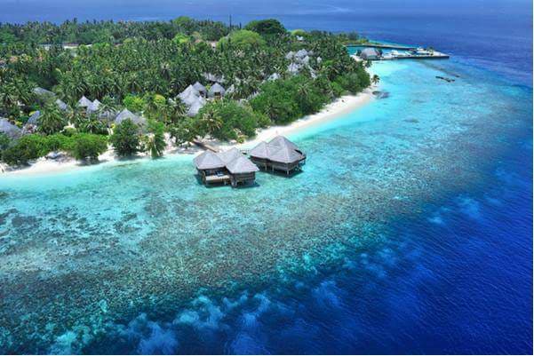 Pesona Wisata Bahari Mandeh Pesisir Selatan Sumatera Barat - Caretet