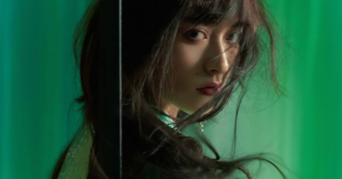 China Entertainment News: Shen Yue poses for photo shoot