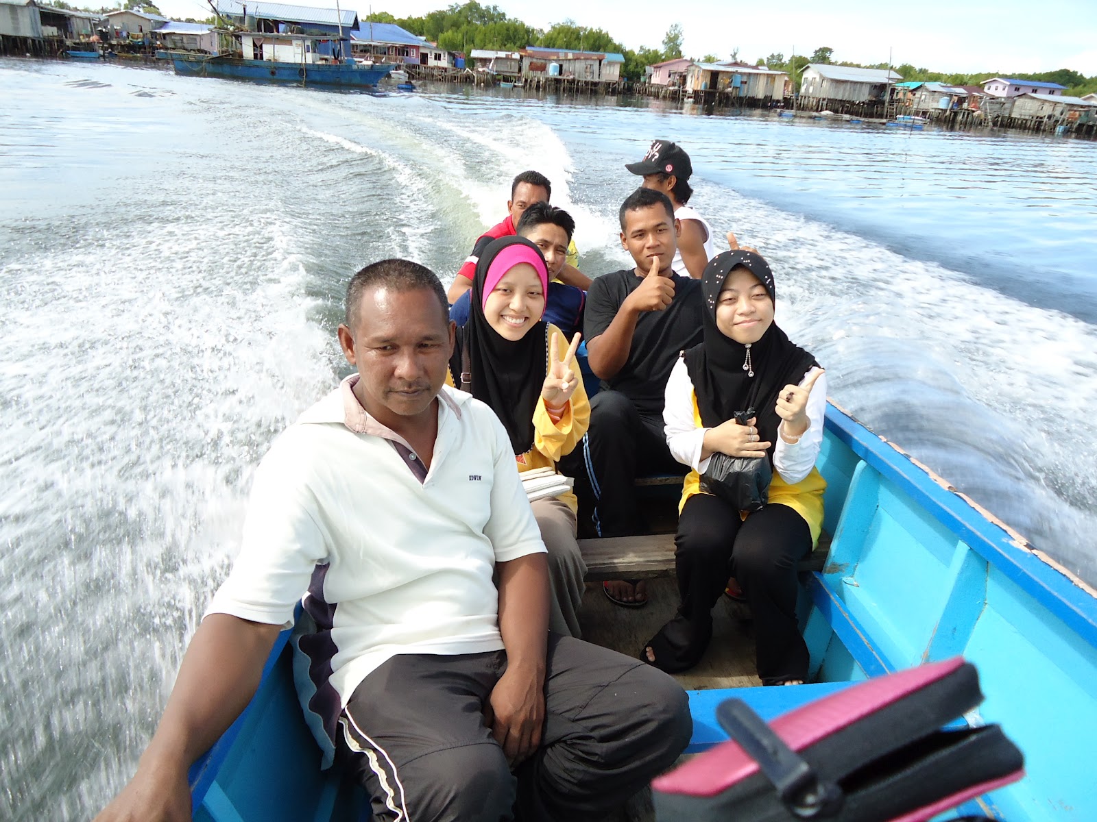 Cik Pepatung: Kembara Baksis Sabah Part I: Kampung Pulau Keniogan