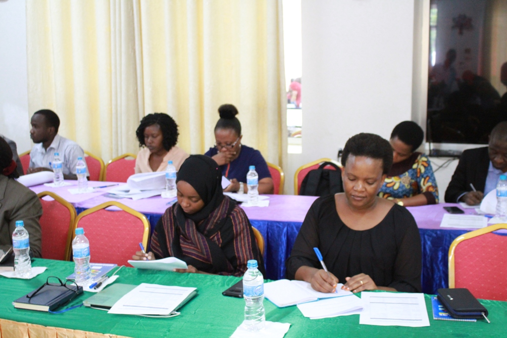 WADAU WA JINSIA WAKUTANA MJINI MOROGORO KUFANYA MAPITIO SERA YA TAIFA ...