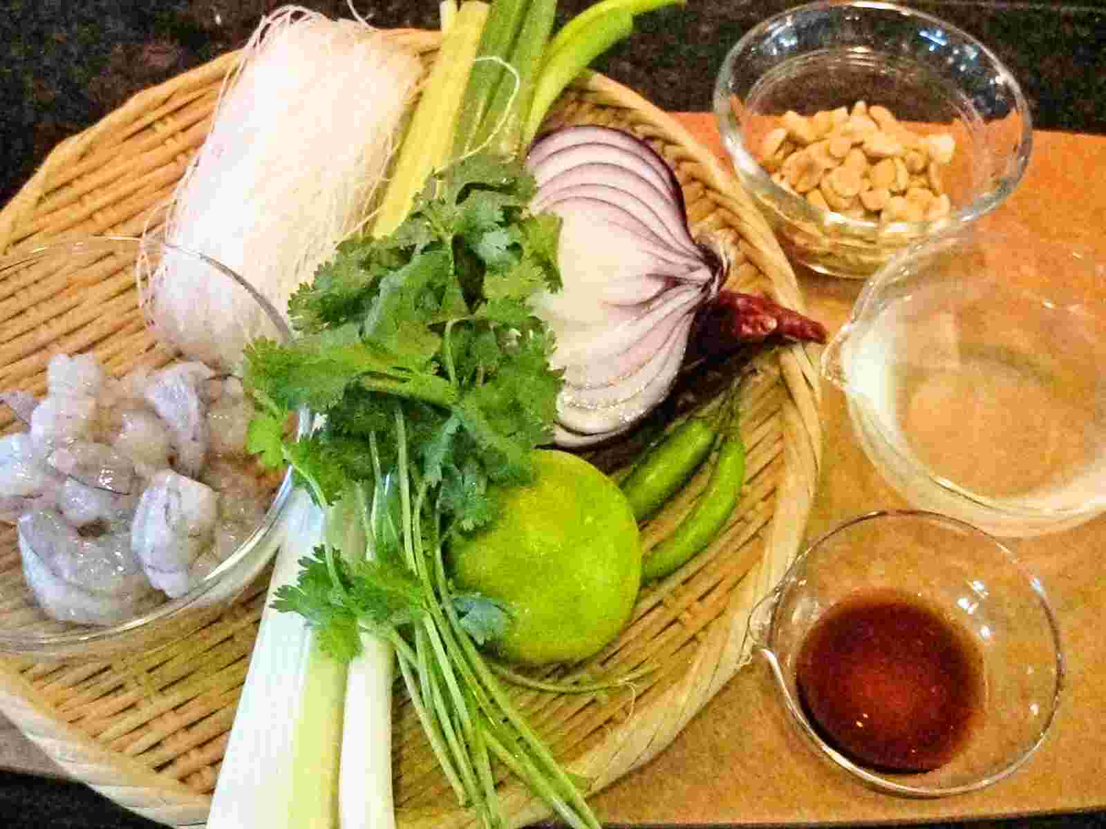 Recipes for Tom: Yum woon sen / bean noodle salad