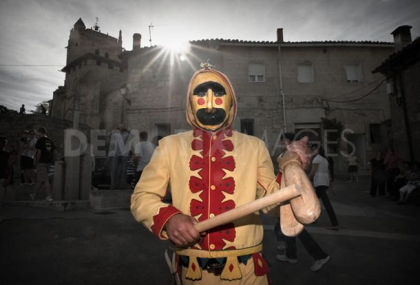 Festejando en Espana con Alejandra: El colocho y su Tradición