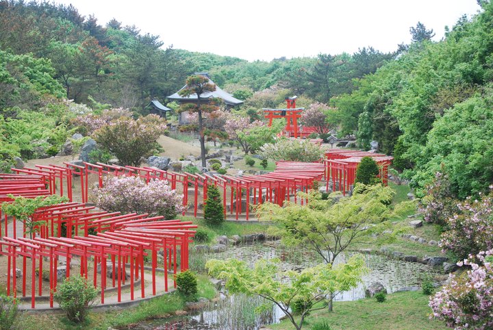 The Breaux Family in Japan: 1000 Torii Gates Park