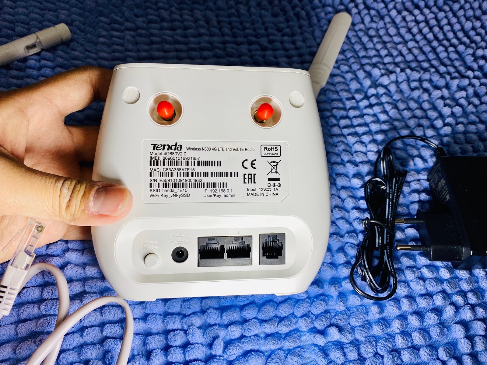 Tenda 4G680 Wireless 4G LTE, VoLTE Router | Quick Unboxing Review ...