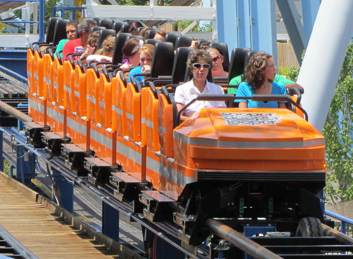 NewsPlusNotes: Hersheypark's SooperdooperLooper Feels the Love in 2012