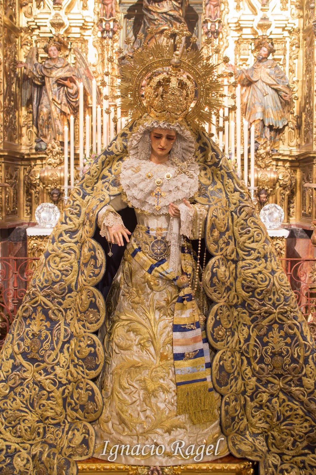 El Enfoque Sacro: 26-10-2019 Besamanos de Nuestra Señora de las Lágrimas. El Enfoque Sacro: 26-10-2019 Besamanos de Nuestra Señora de las Lágrimas.