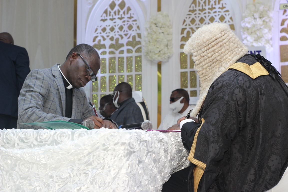 Breaking ! Pastor Samuel Olusegun Oladele formally inaugurated as ...