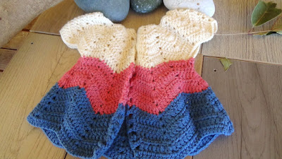 Merry Mary Stories: My Ripple Crochet Cardigan. super easy seamless ...