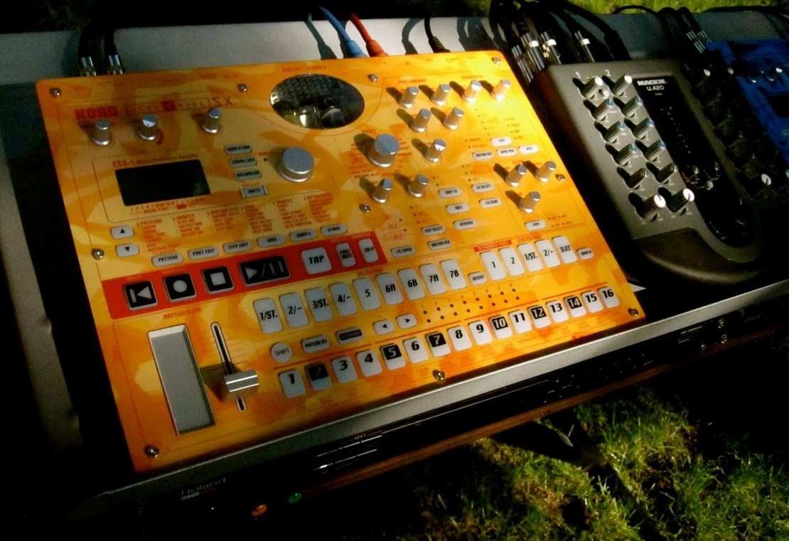 MATRIXSYNTH: Custom Skinned Styleflip Korg ESX & EMX