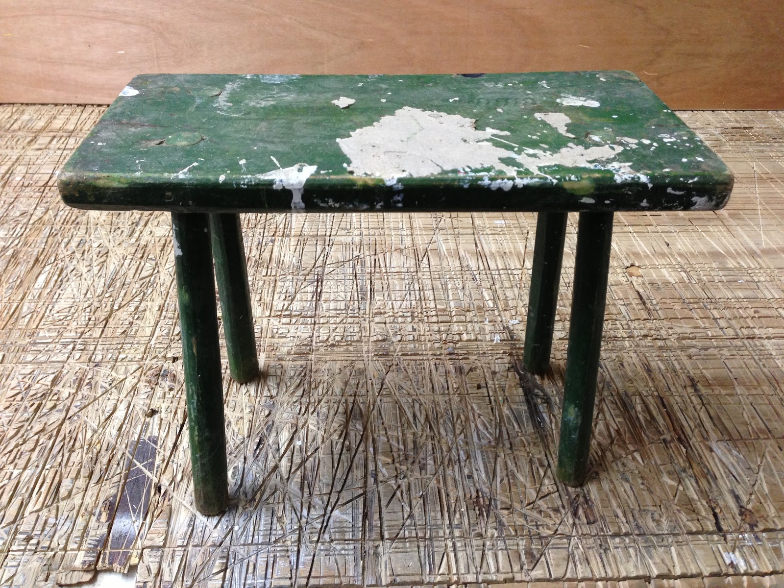 Styling and Salvage: homemade wooden stools