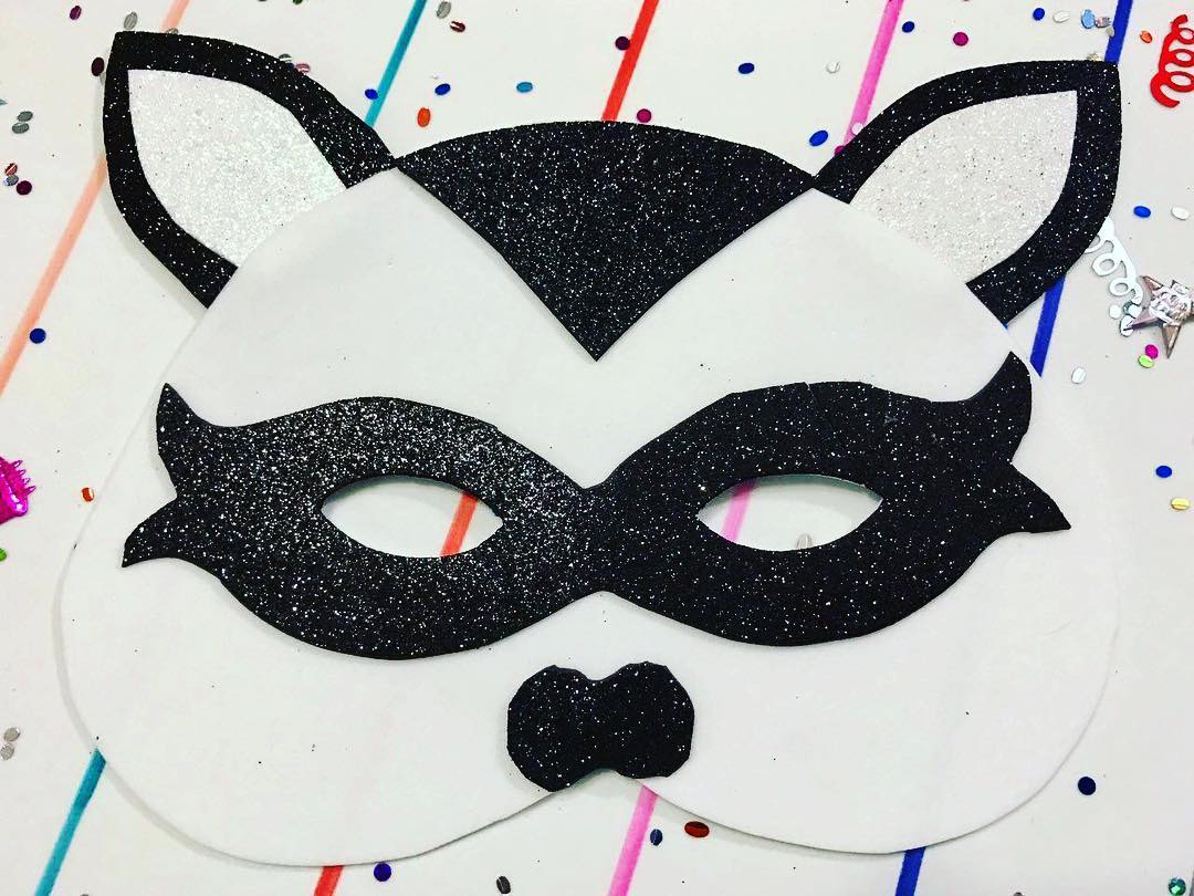 hacer Máscaras halloeen en Foami - Colorear dibujos infantiles