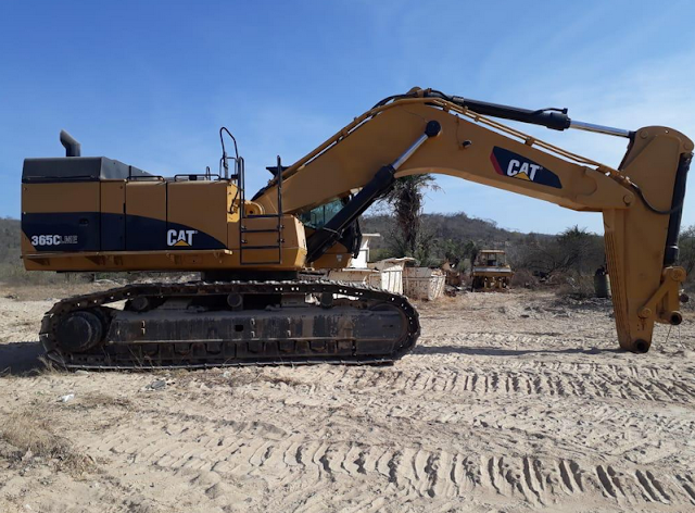 EXCAVATOR CATERPILLAR 365C, 2008