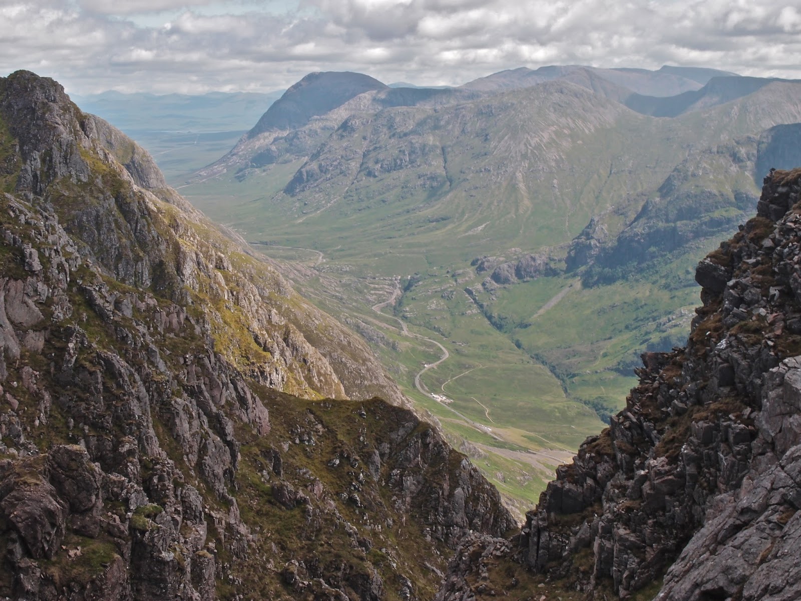 KYQ4: The Aonach Eagach ridge