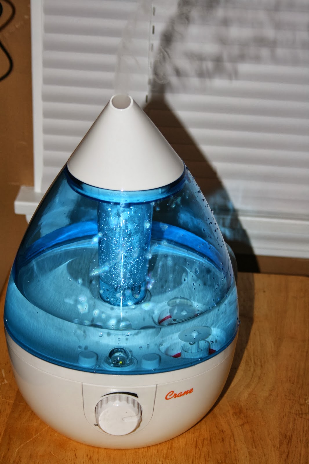 Trying To Go Green: Crane Blue Drop Cool Mist Humidifier