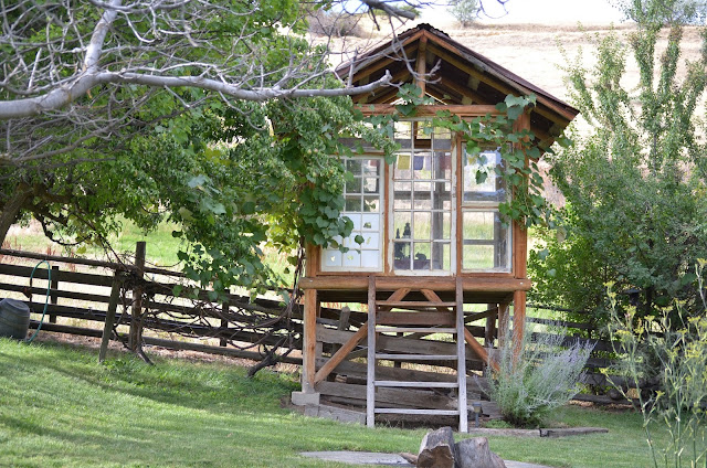 La Maison Boheme: Spirit House Made With Recycled Windows