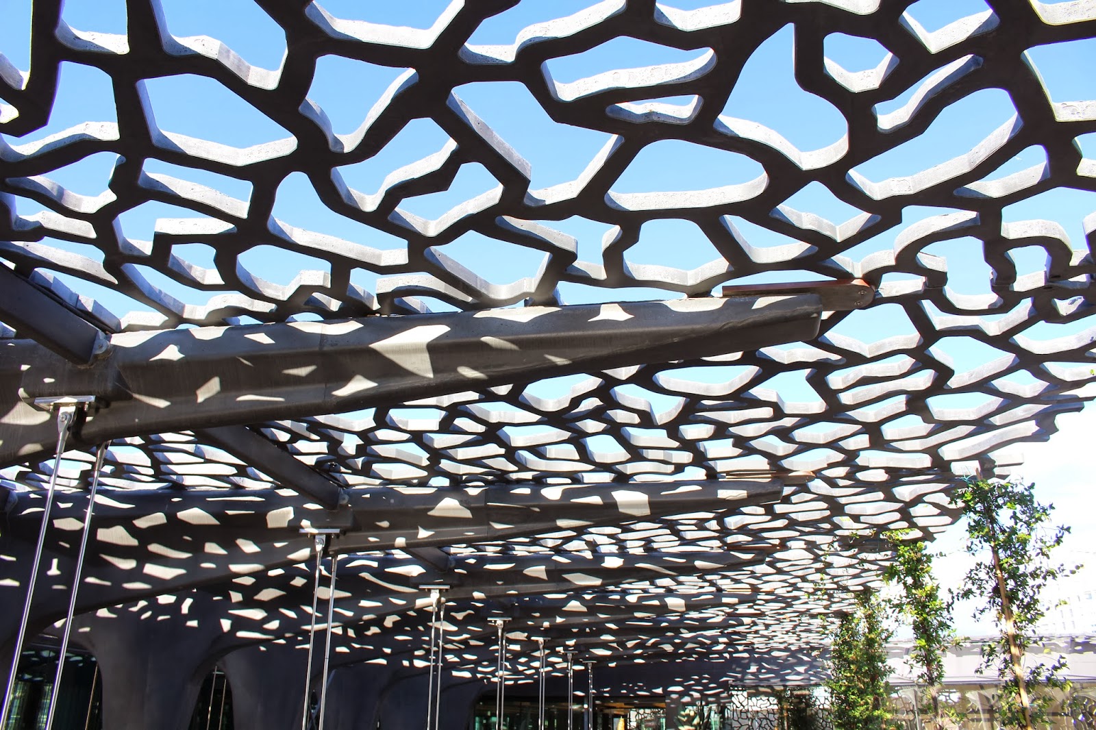 WITHWORKS: SUPER Concrete[UHPC] 활용기술개발 연구과제 참여(주관:건설기술연구원, 공동연구기관: 서울대학교)