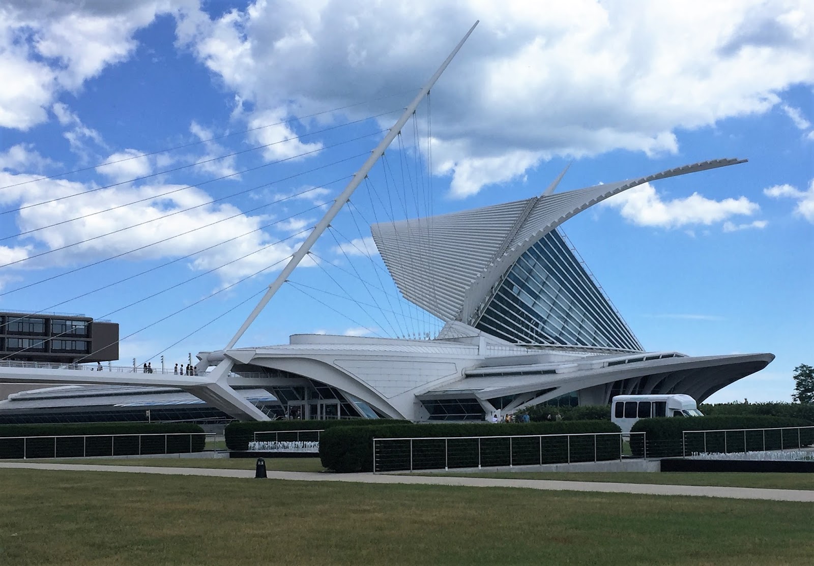 Souvenir Chronicles: WISCONSIN: MILWAUKEE ART MUSEUM