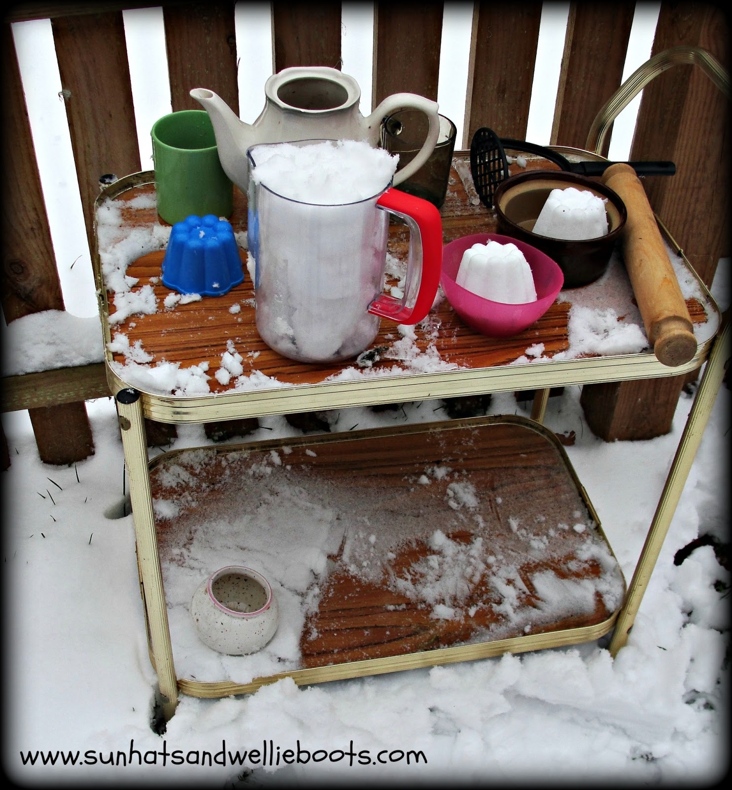 Sun Hats & Wellie Boots: Snow Kitchen - Outdoor Play