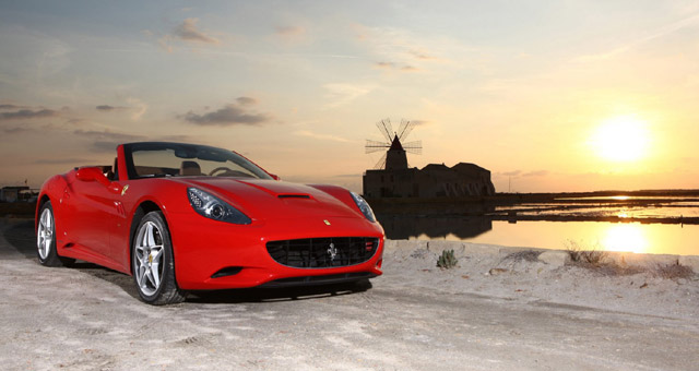 Gambar Mobil Ferari | Gambar Terbaru - Terbingkai