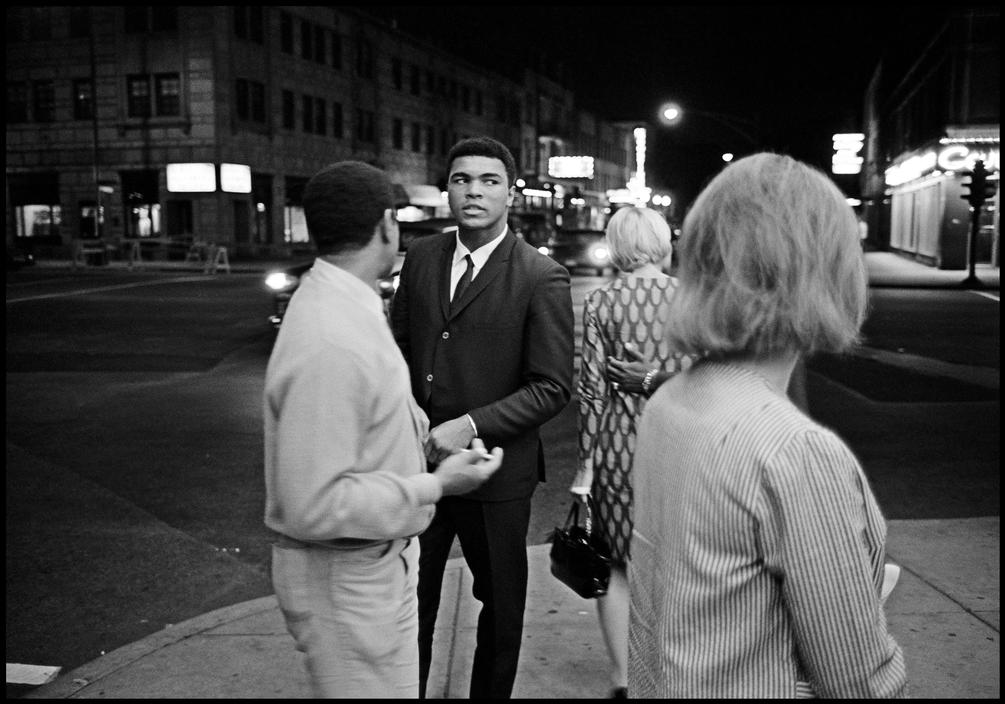 solitary dog sculptor: Photos - Fotos: Thomas Hoepker - Muhammad Ali ...