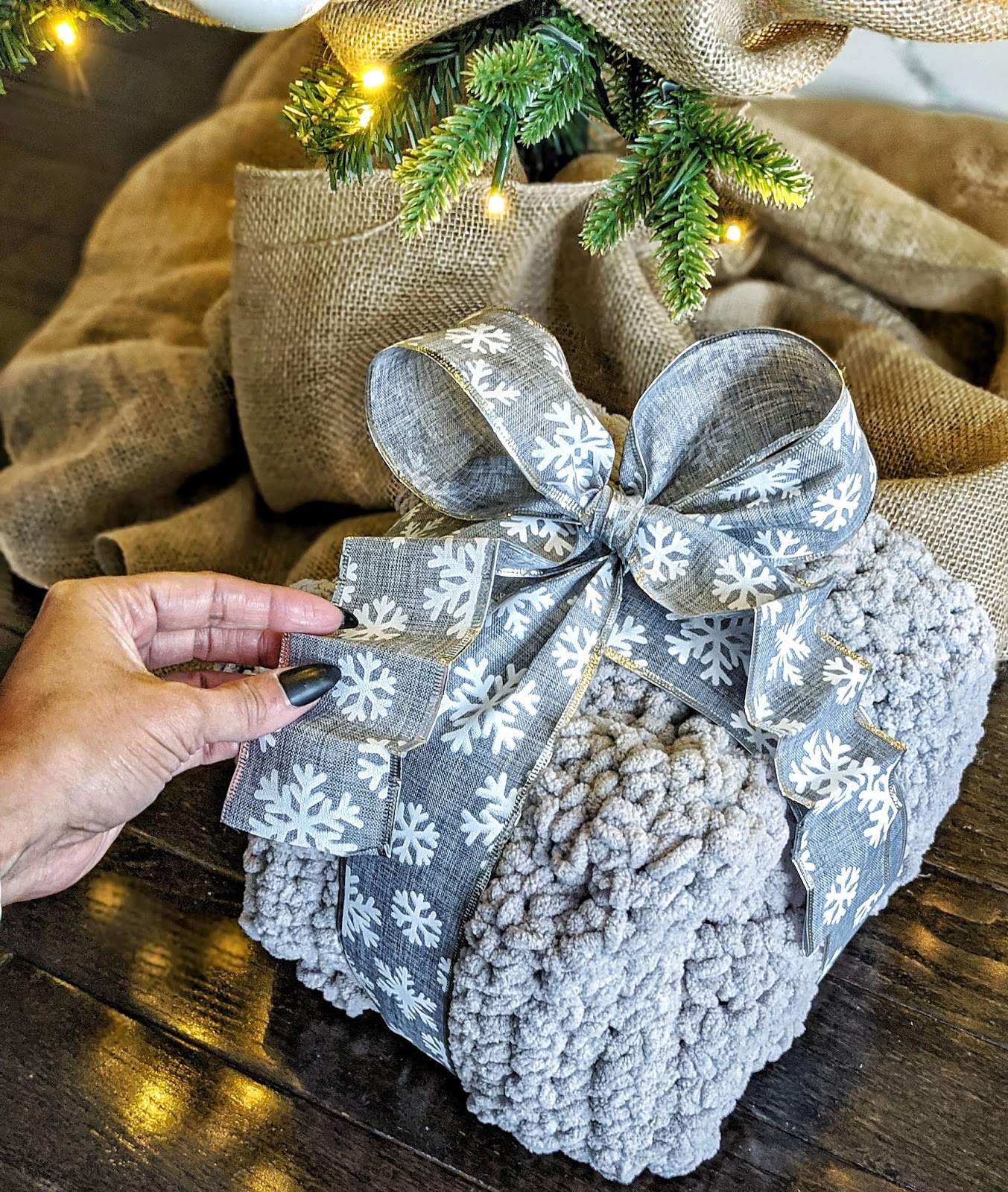 Put a Tag on it Gift Boxes | OTH Crochet Nook