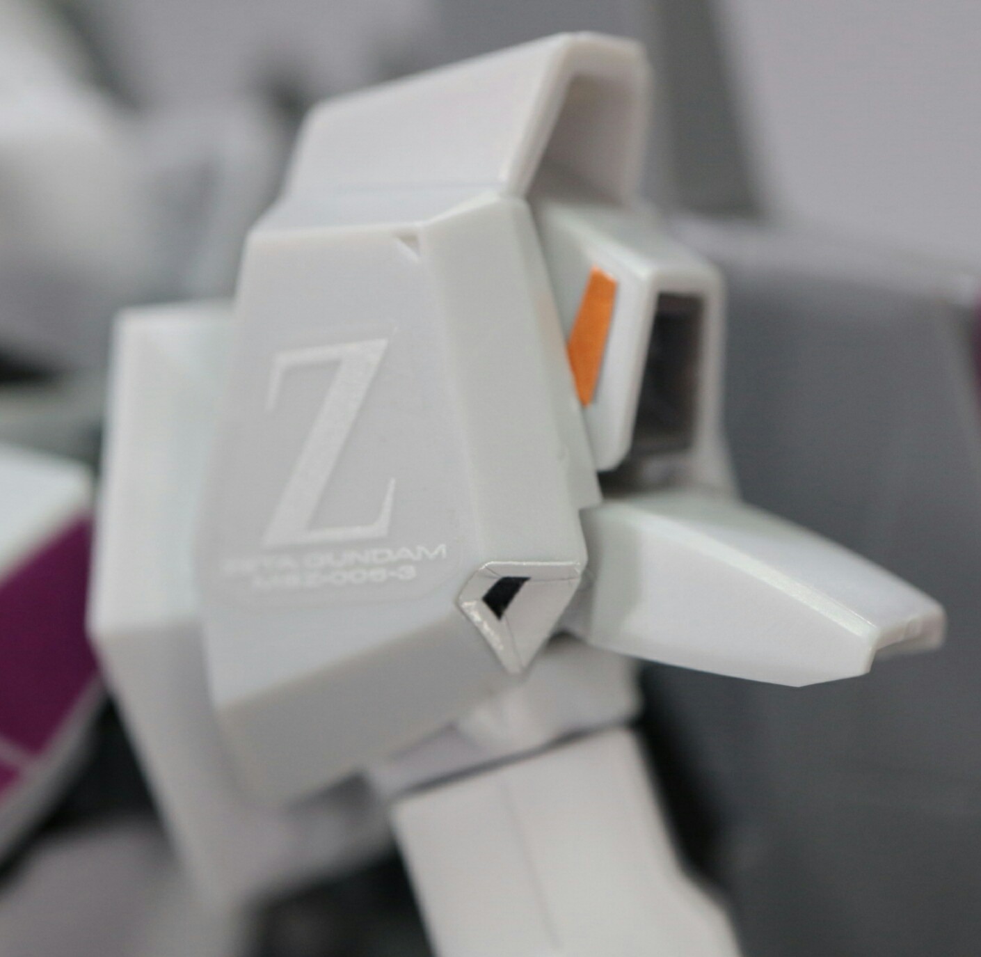 [ Review ] - HGUC 1/144 - Zeta III The Gundam Base Limited