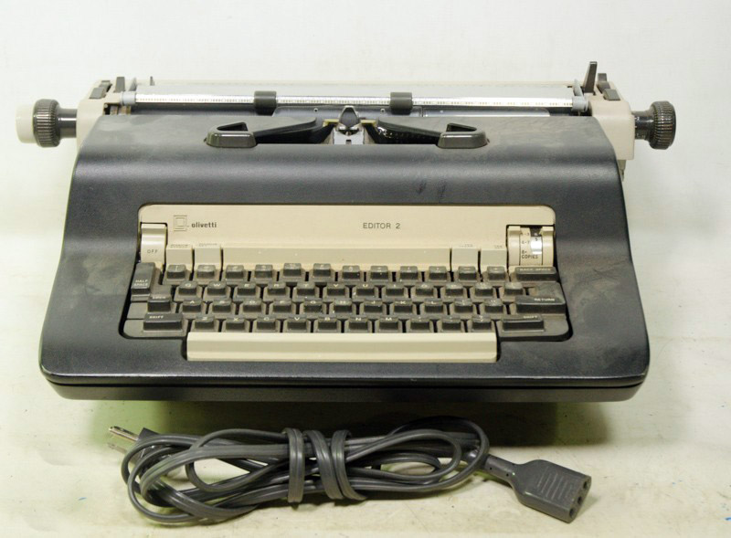 The Typewriter Revolution blog: The Olivetti Editor 2 electric typewriter