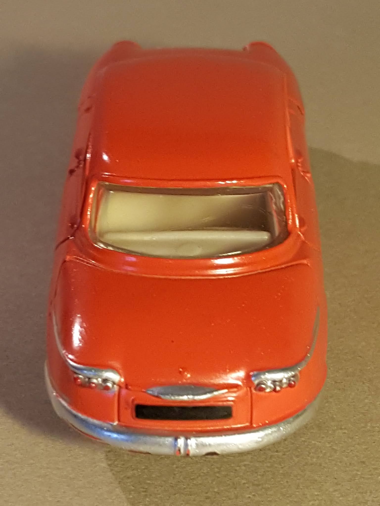 AU JOUET PARISIEN: Dinky Toys France Modèle n° 547 Panhard PL17