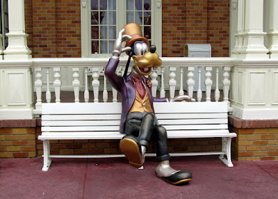 The Happiest Blog on Earth: Best Benches in Walt Disney World