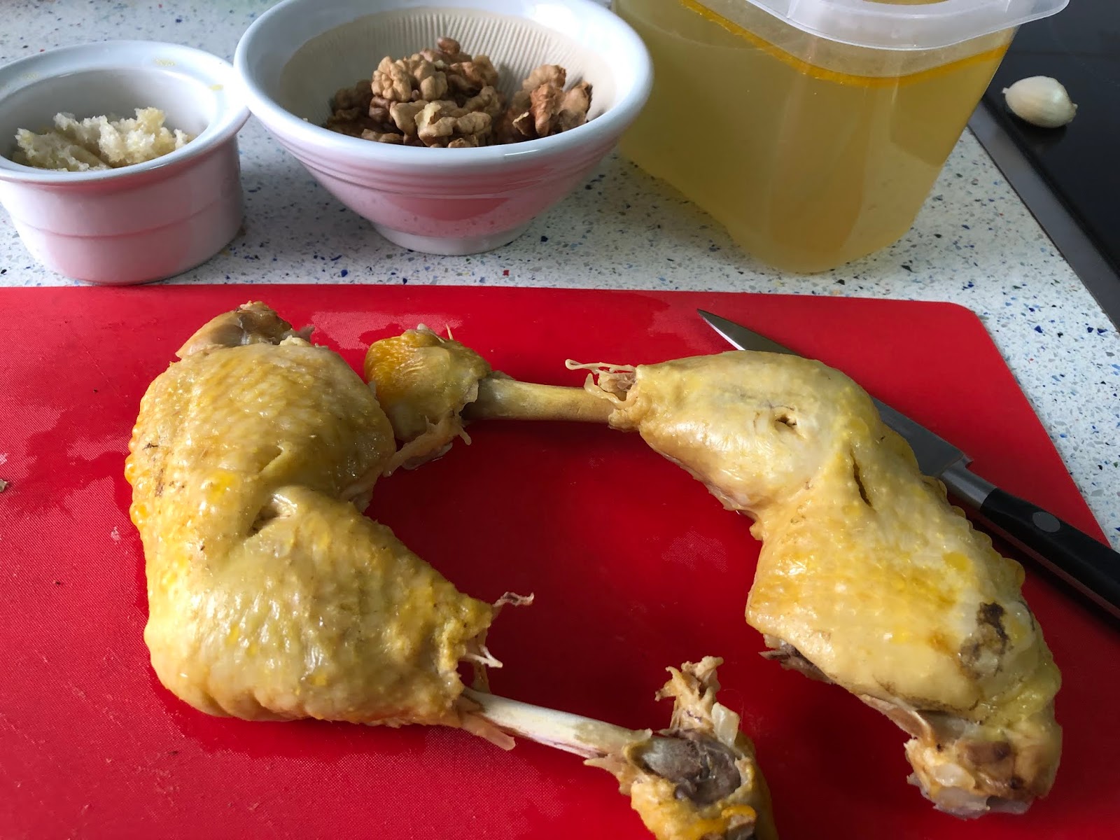 Blue Cuisine: Pollo con salsa de nueces