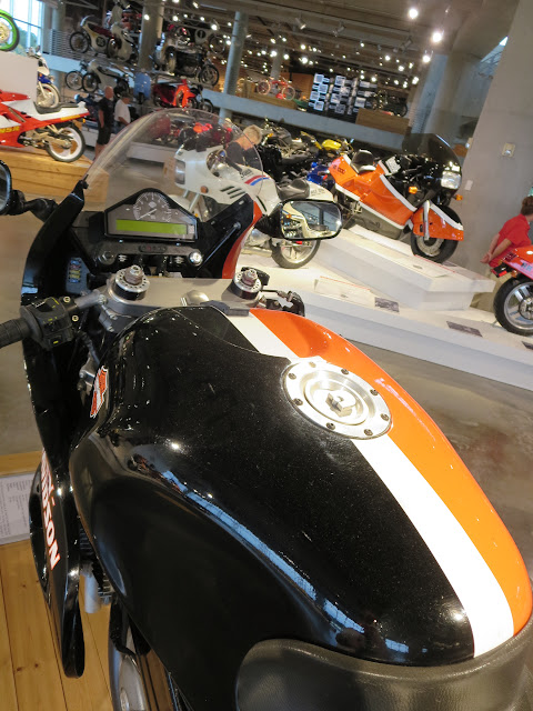 OddBike: Harley-Davidson VR1000 - God's Own Voice